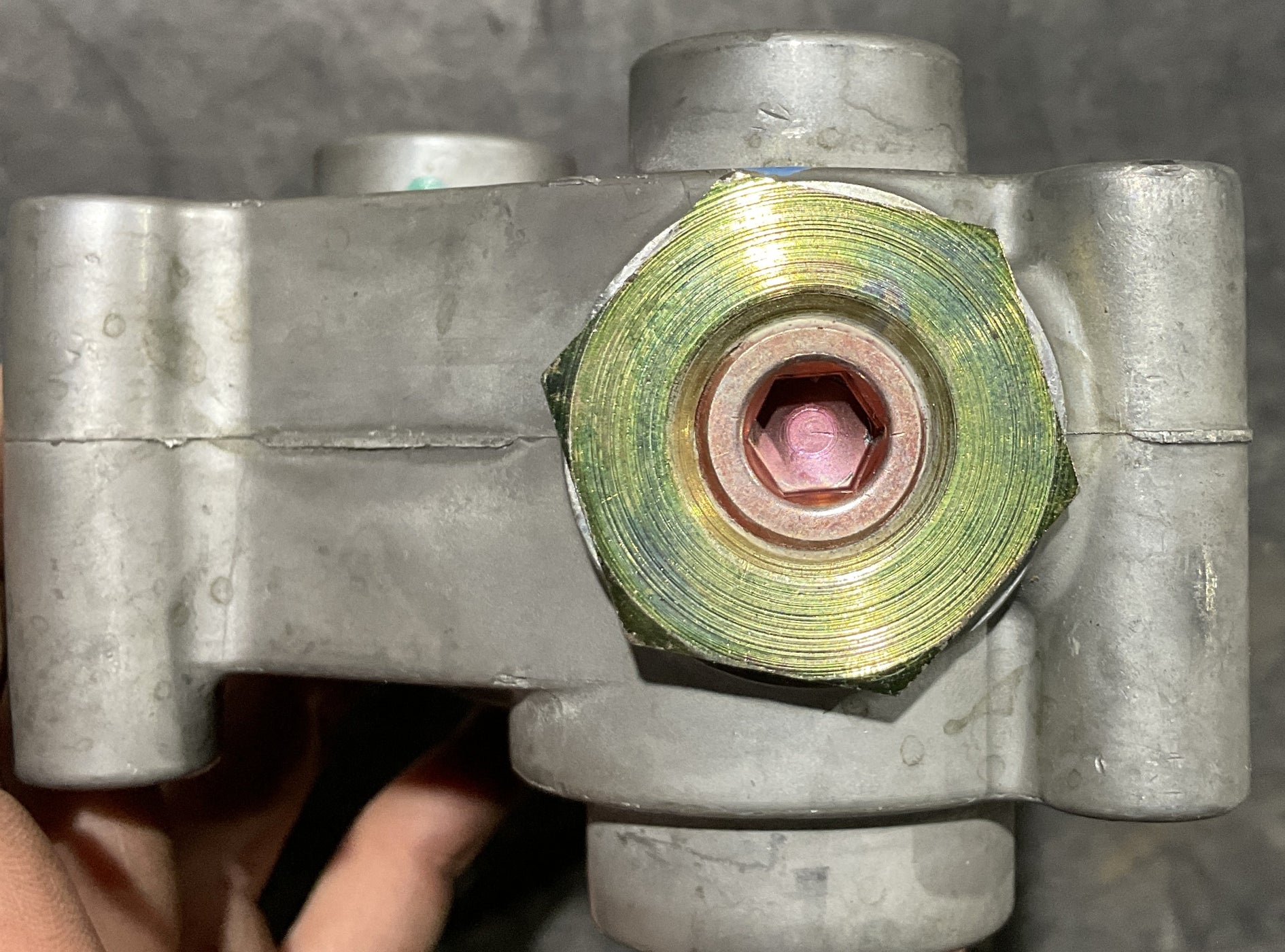 T-112852-B | Genuine Bendix Tractor Protection Valve NAVISTAR 2015037C ...