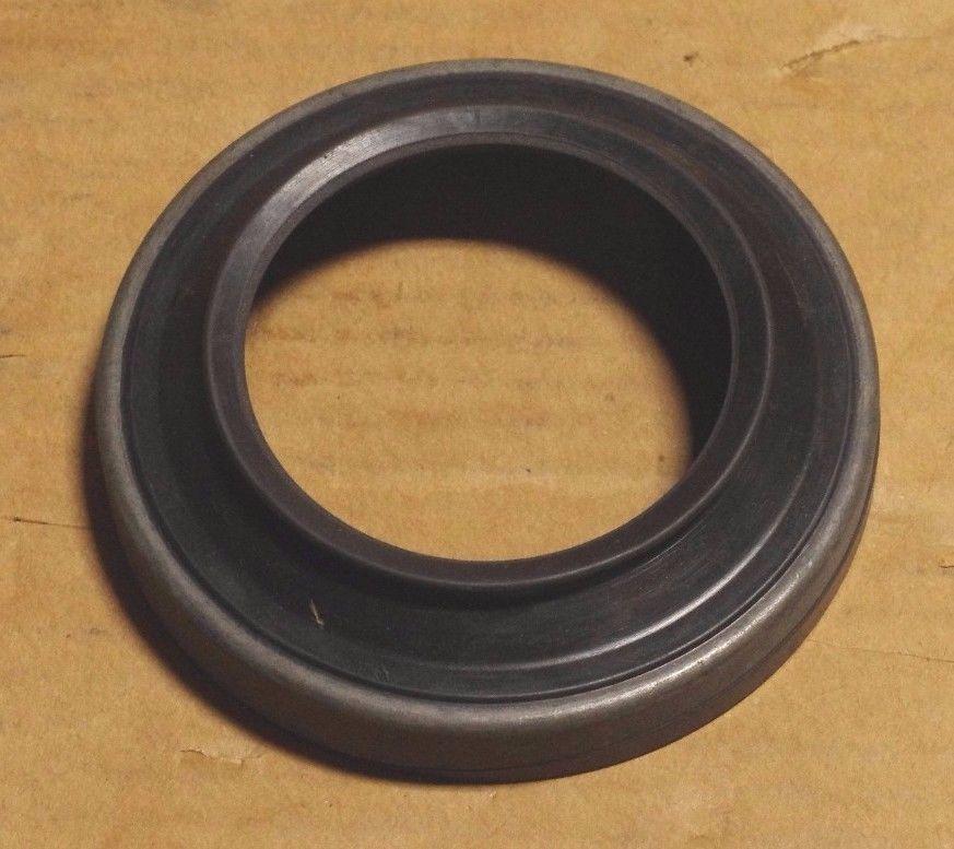 MERITOR PROPELLER SHAFT DUST CAP M939 M915 M916 Truck PN SE-RUR-40-3 ...