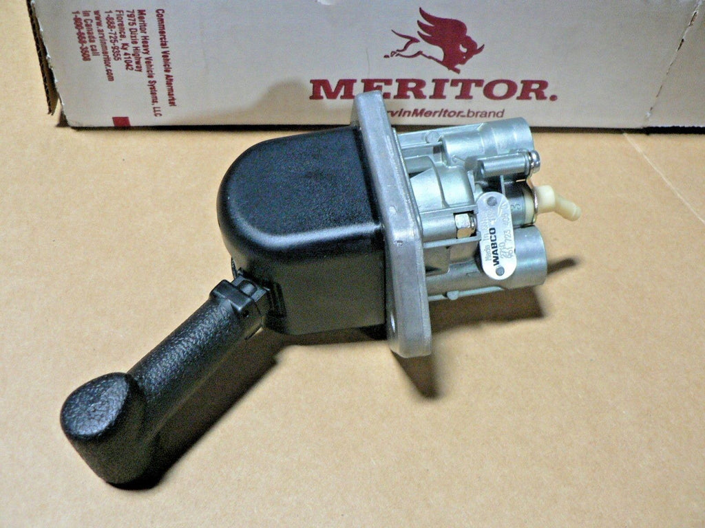 WABCO HAND BRAKE AIR VALVE 9617234050 5010145721 6702610 9617230040 93 ...